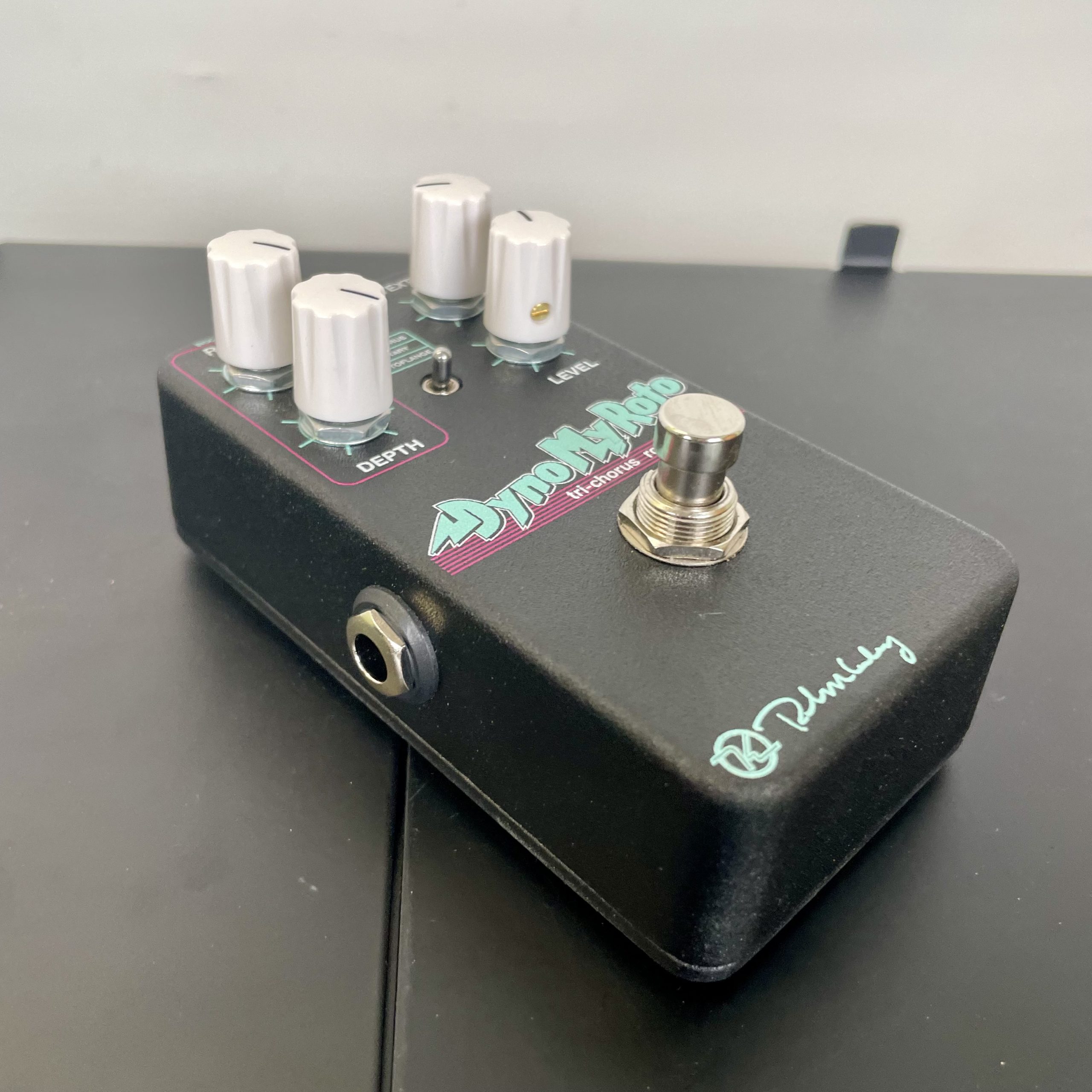 Keeley Dyno My Roto Tri-Chorus Rotary Flange Pedal – The Guitar Trader